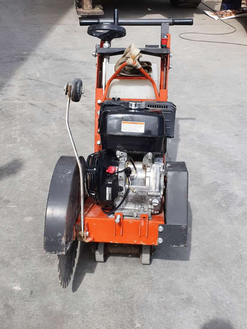 Noleggio Tagliasuolo Husqvarna FS400 LV - Cater Noleggio