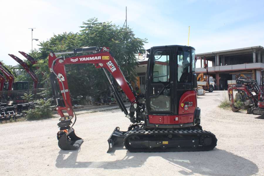 Noleggio Miniescavatore Yanmar VIO 33.6 - Pescara